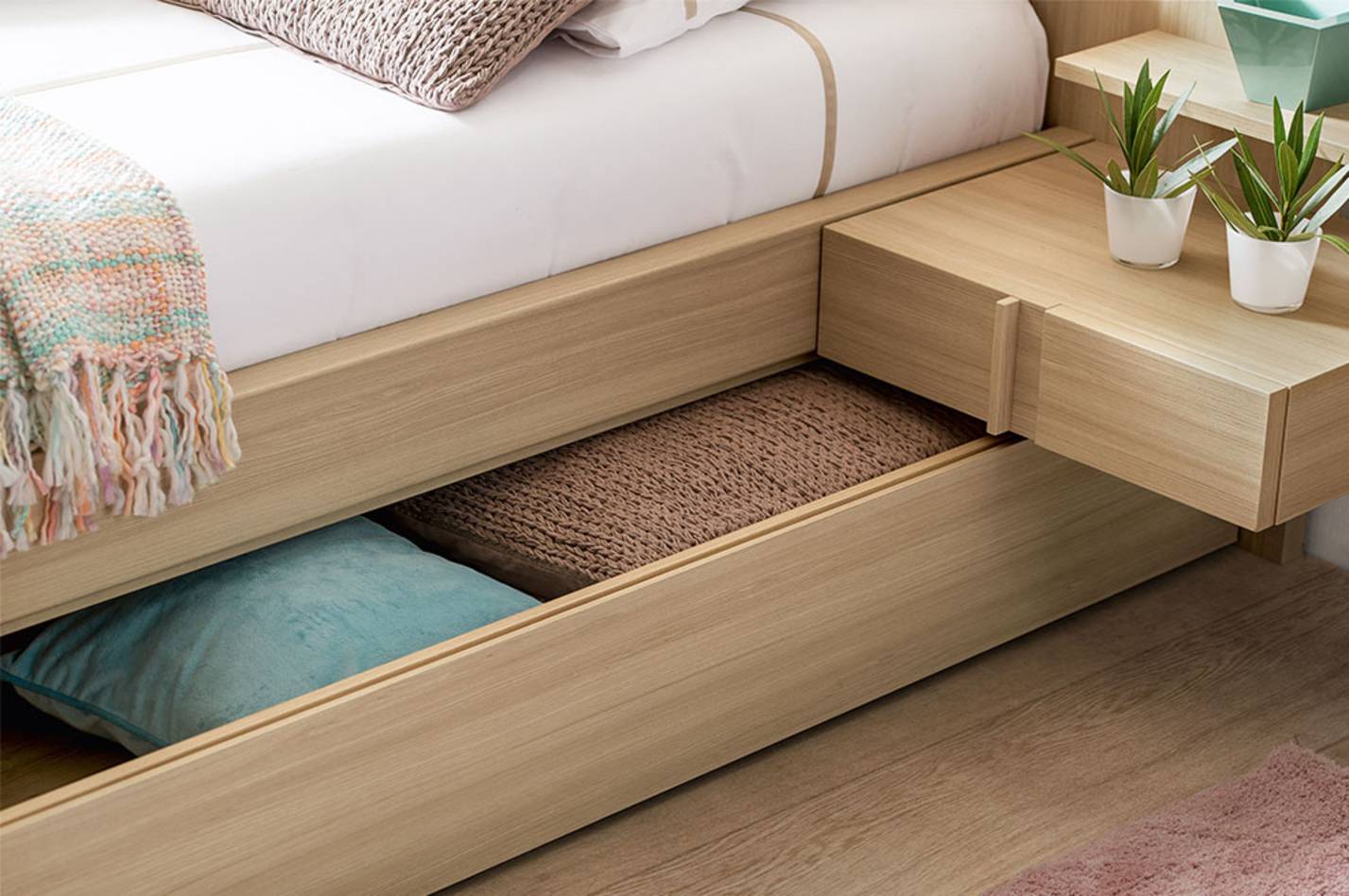Symphonie bed | Gautier Furniture