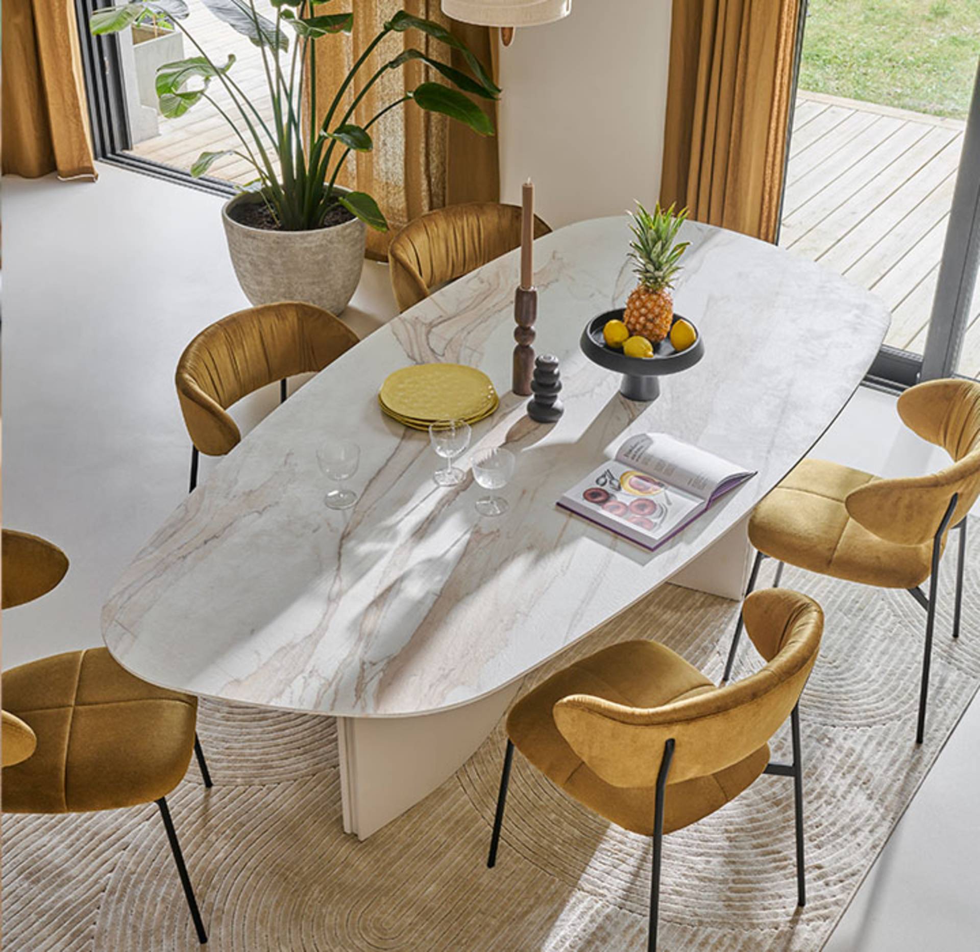 Buy Online Modern dining tables in Dubai, UAE | Gautier Furniture